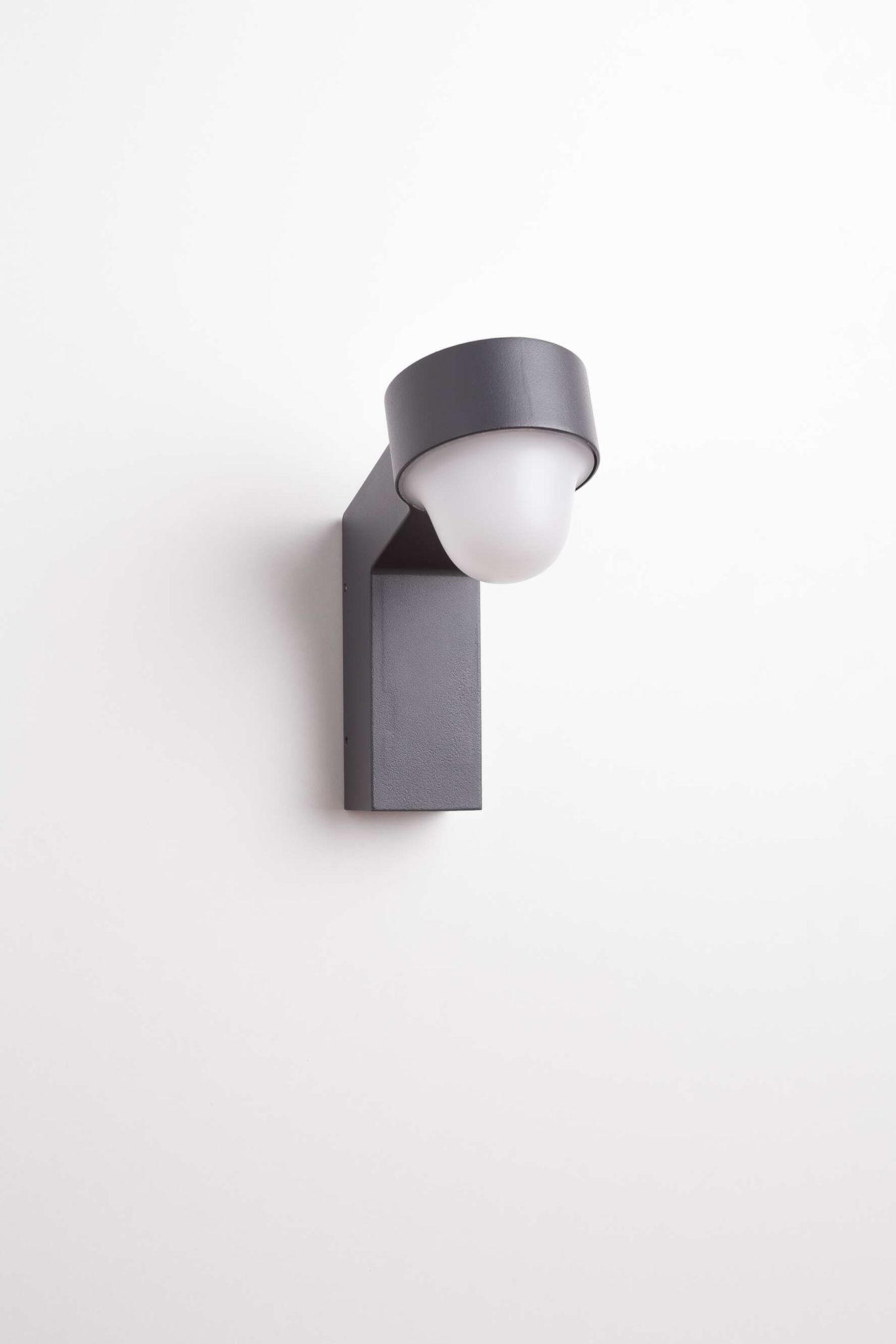 ELBOW Outdoor Lighting by ALOS. Product Design Studio.